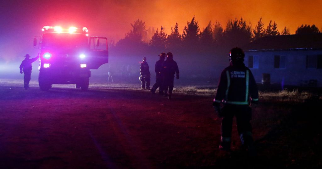 Alerta máxima en Chile tras declararse casi 200 incendios en cuatro días