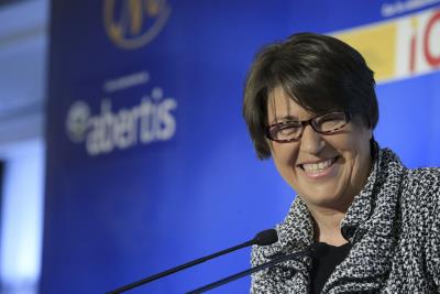 Violeta Bulc: "Bruselas impulsará el uso de coches sin conductor ...