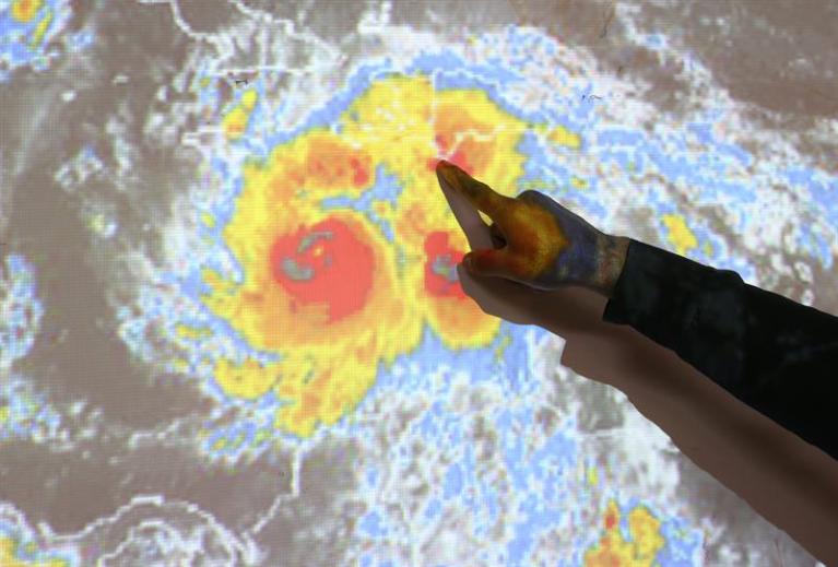 ¿Qué es la escala Saffir-Simpson de huracanes y qué determina?