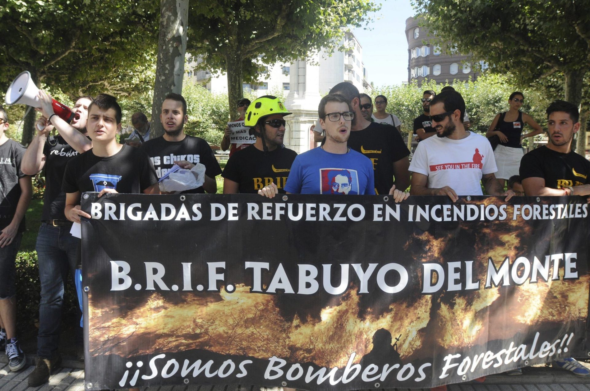 La ministra Tejerina ve margen de negociación con las brigadas ...