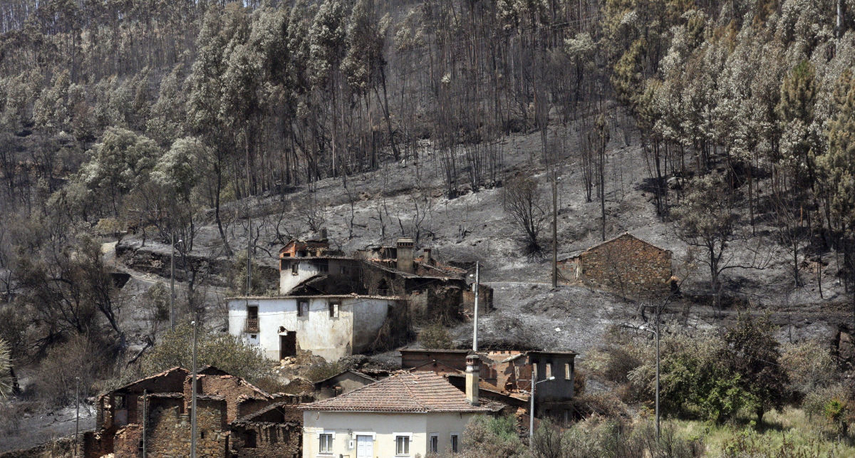 Controlado el fuego en Pedrógão Grande, siguen activos focos al norte