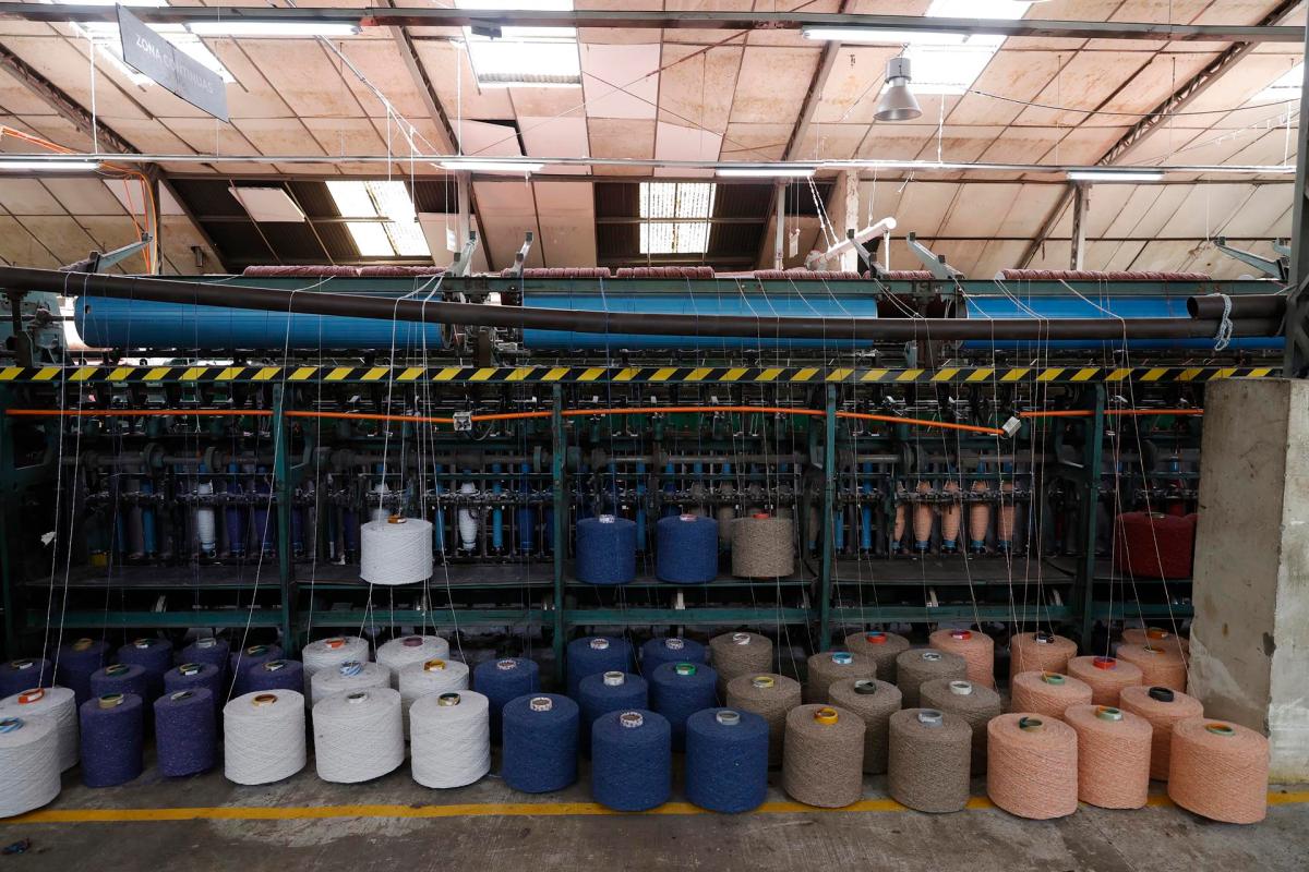 Chile, de marcar el récord en consumo de ropa a impulsar el reciclado ...