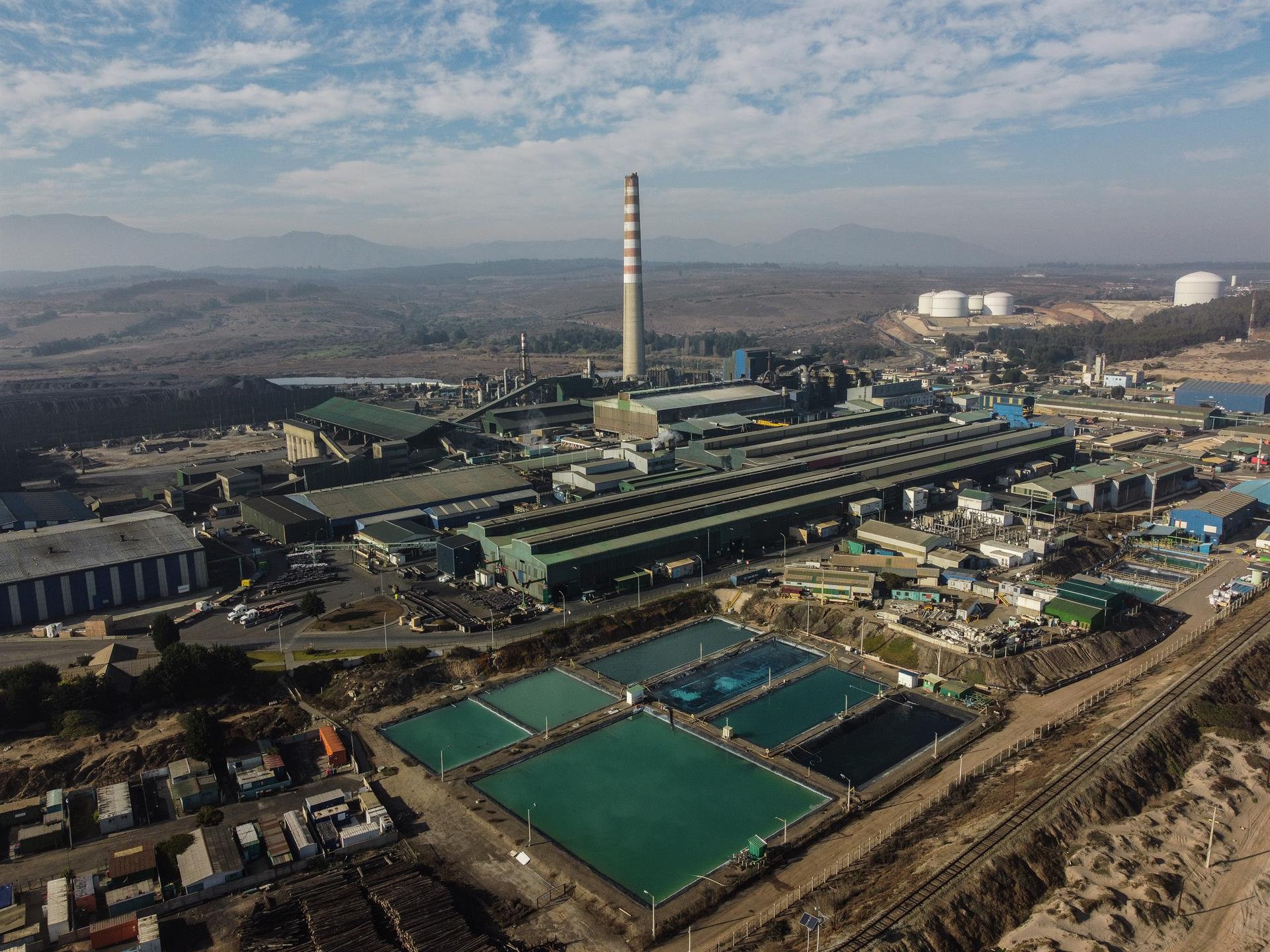 Abierta una investigación contra empresas del "Chernóbil chileno" por ...