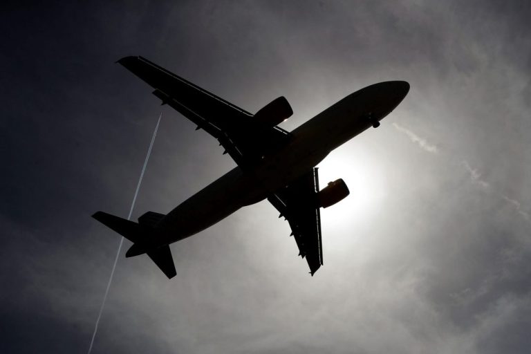 Las aerolíneas admiten que están lejos de cumplir sus metas de ...
