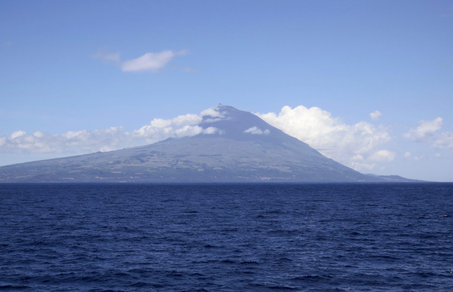 Crean en las Azores la mayor red de áreas marinas protegidas del ...