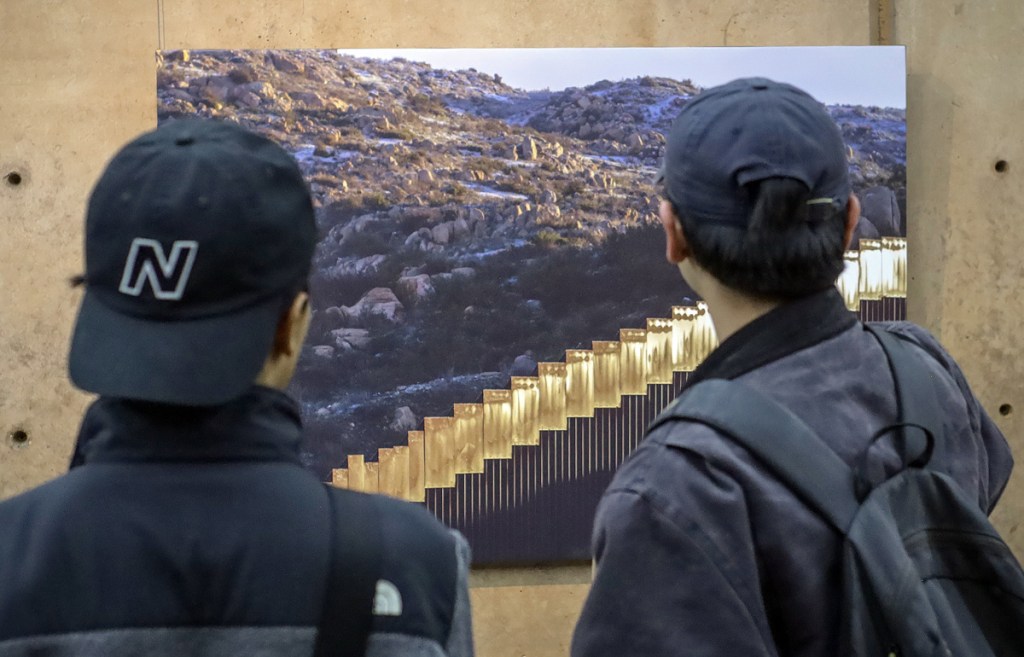 El fotógrafo mexicano Guillermo Arias exhibe la destrucción natural del ...